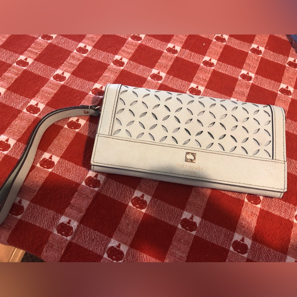 Kate Spade Light Blue Textured Leather Wristlet - Gem